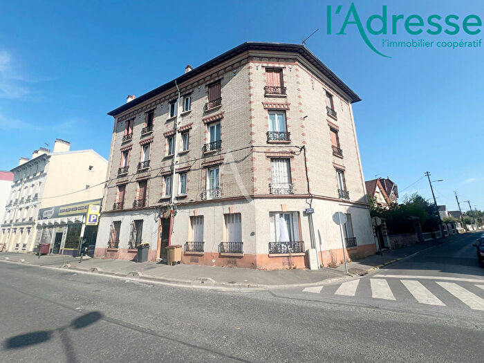 Neuilly-sur-Marne, Bourg ancien, Pré Fleuri, Rives de Neuilly - Appartement 2 pièces à vendre