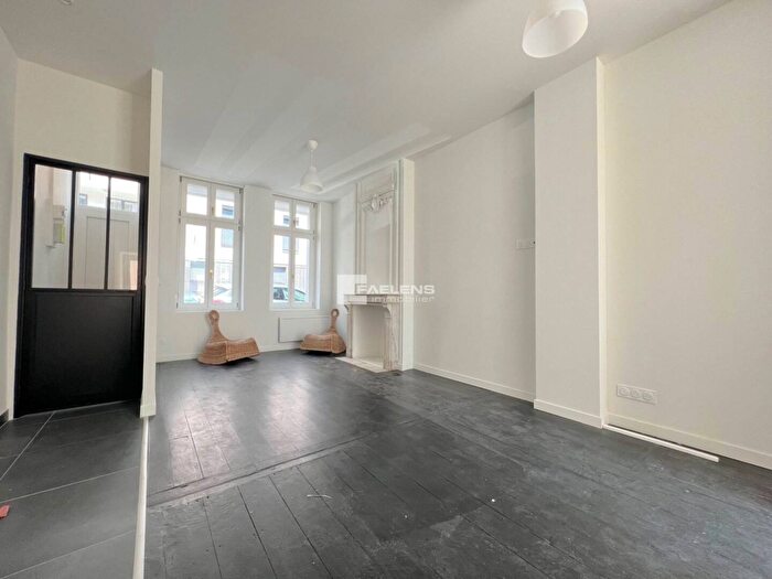 Maison à louer - Lille - 5 pièces - 4 chambres