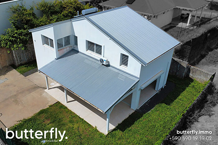 Maison à louer - Petit-Bourg - 6 pièces - 5 chambres