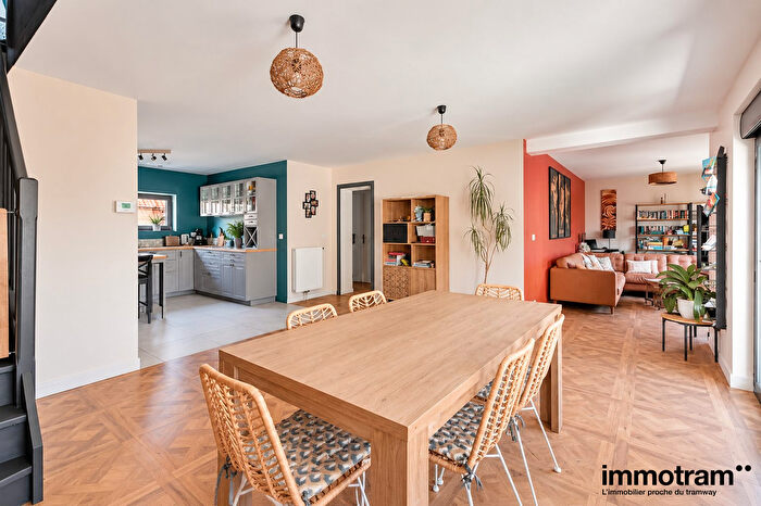 Maison 5 pièces à Villeneuve-d'Ascq, à vendre