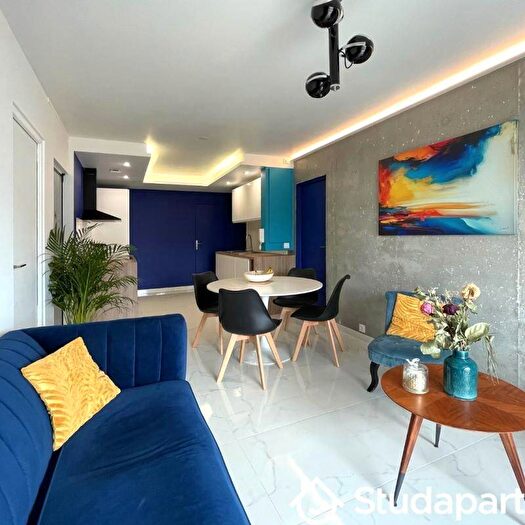 Appartement à louer - Arenas, Nice - 1 pièce - 4 chambres