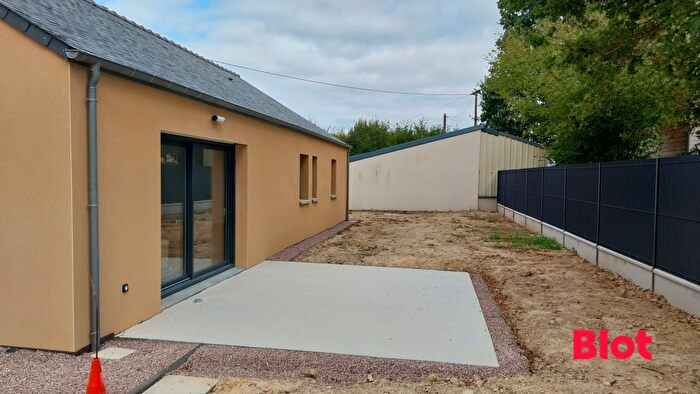 Maison 5 pièces à Bréal-sous-Montfort, à louer