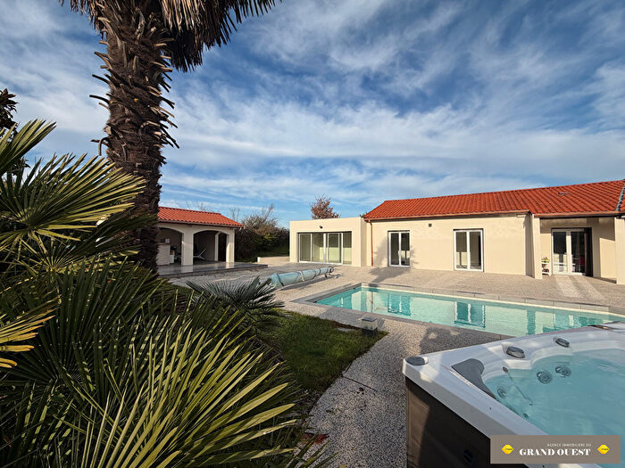 Maison à vendre - Dommartin - 7 pièces - 6 chambres