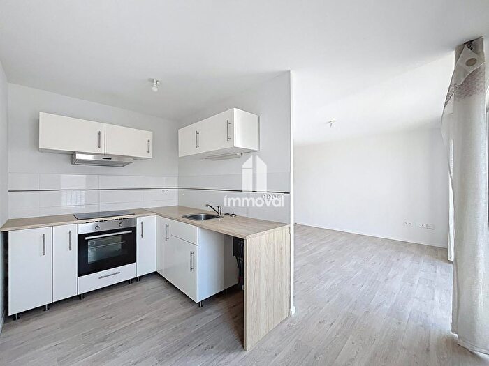 Appartement à louer - Hoenheim - 3 pièces - 2 chambres