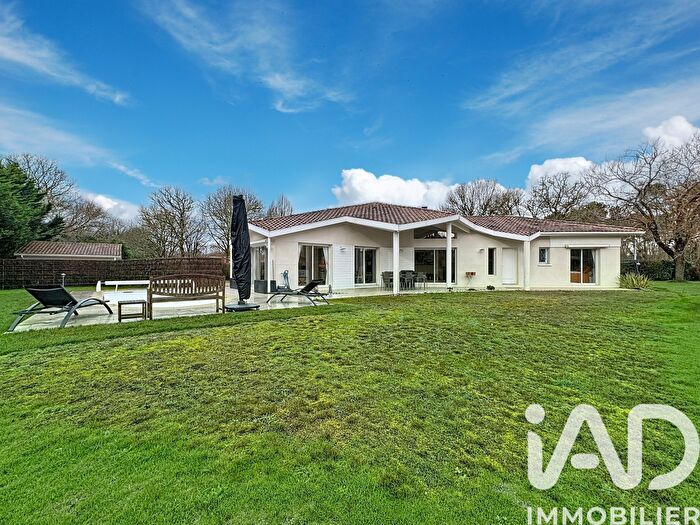 Maison à vendre - Pontenx-les-Forges - 7 pièces - 4 chambres