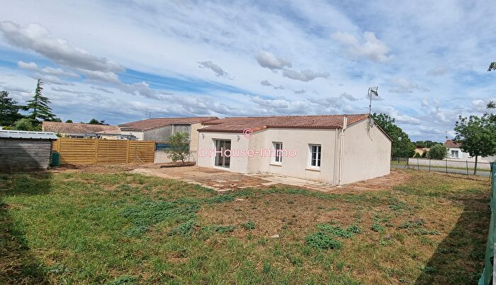 Maison 4 pièces à vendre à Mouzeuil-Saint-Martin