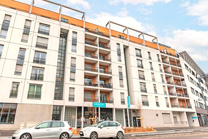 Appartement à vendre - Lyon e , Vaise, Rochecardon - 2 pièces - 1 chambre