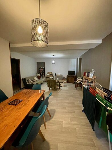 Appartement à louer - Cercy-la-Tour - 3 pièces - 2 chambres