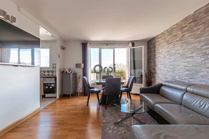 Appartement à vendre - Joinville-le-Pont, Centre-ville - 3 pièces - 2 chambres