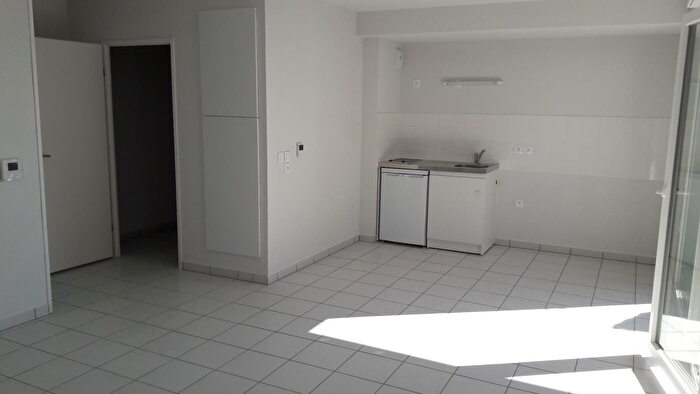 Appartement à louer - Bordeaux, Bassins à Flot - 1 pièce