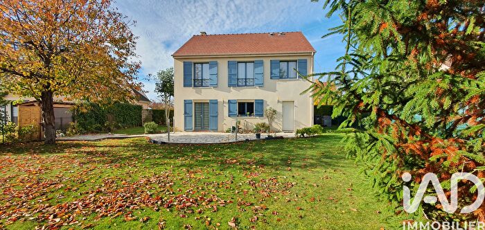 Maison à vendre - Saint-Germain-Laxis - 6 pièces - 4 chambres