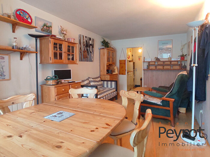 Appartement à vendre - Les Angles - 3 pièces - 2 chambres