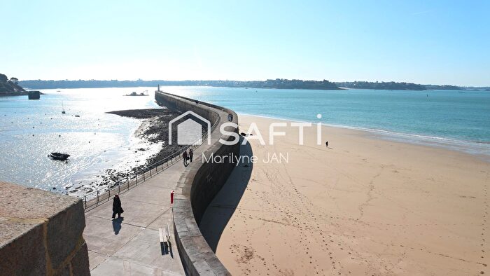 Appartement à vendre - Saint-Malo, Intra-Muros - 7 pièces - 5 chambres