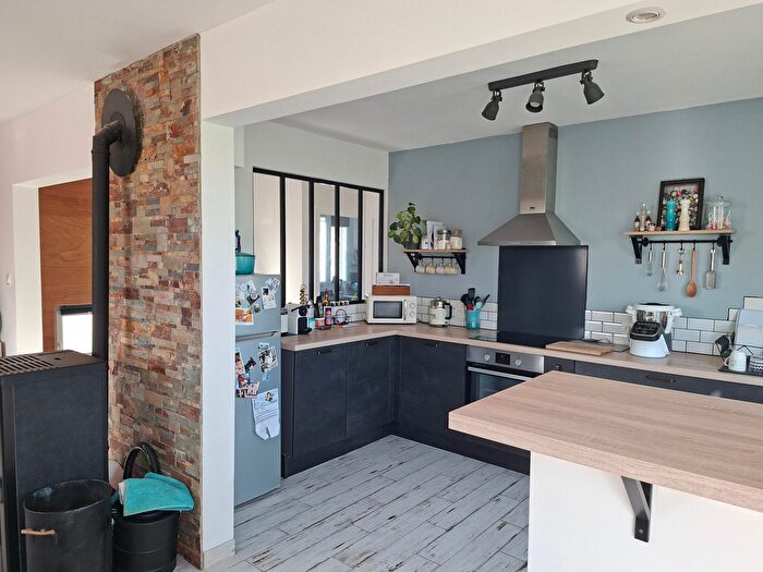 Maison à vendre - Chevilly - 4 pièces - 3 chambres