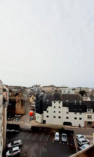 Appartement à louer - Vannes, Gare - 3 pièces - 2 chambres