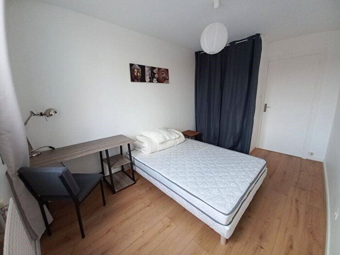 Croix Luizet, Villeurbanne : Appartement 4 pièces à louer