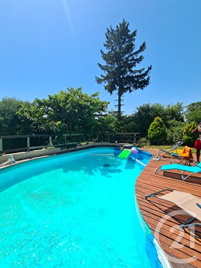 Maison 8 pièces à vendre à Décines-Charpieu, Rize