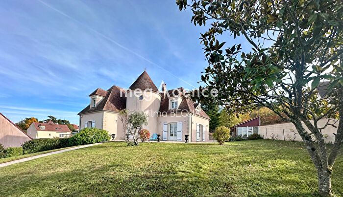 Maison à vendre - Pont-sur-Yonne - 7 pièces - 3 chambres