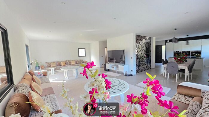 Maison à vendre - Chambéry, Centre-ville - 9 pièces - 6 chambres