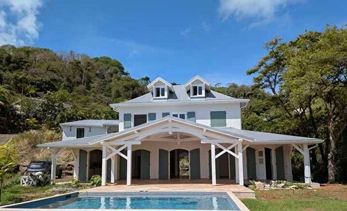 Maison 6 pièces à Le François, à louer