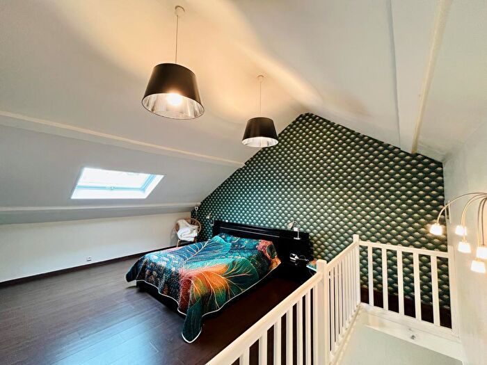 Saint-Vit : Appartement 7 pièces à vendre