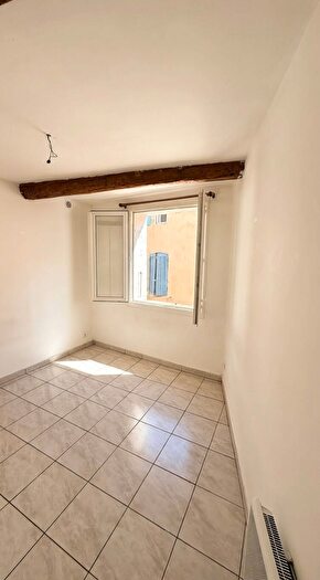 Appartement à louer - Nans-les-Pins - 2 pièces - 1 chambre