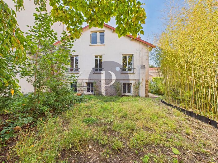 Maison à vendre - Nanterre, Chemin de lîle - 8 pièces - 4 chambres