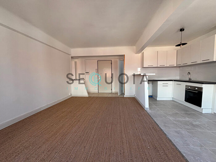 Antibes, Coeur de ville : Appartement 2 pièces à louer