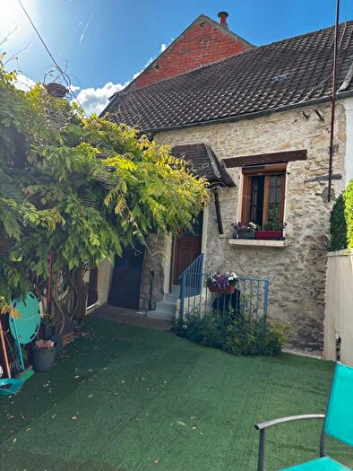 Maison 2 pièces à vendre à Issou