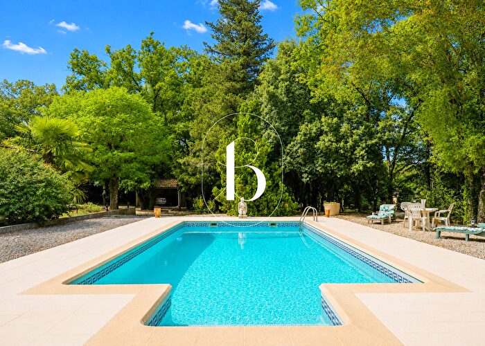 Maison 8 pièces à Uzès, à vendre