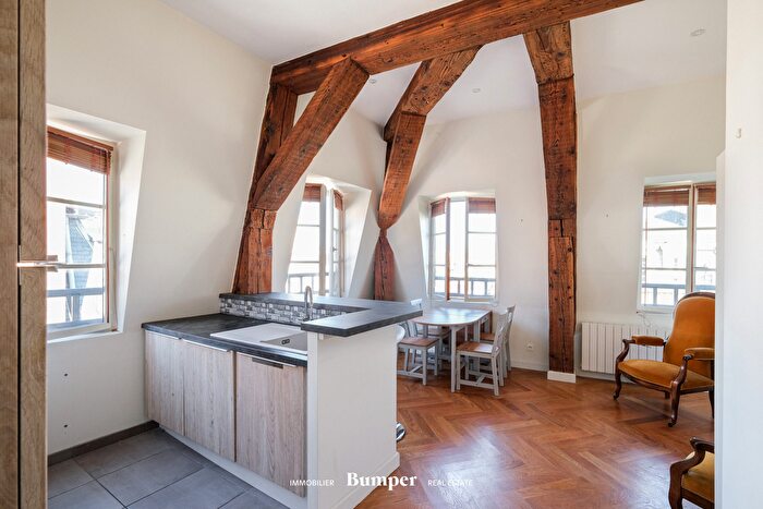 Appartement à louer - Lyon e , Quartiers anciens - 2 pièces - 1 chambre