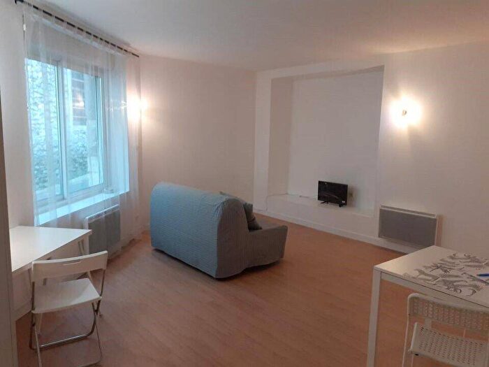 Appartement 1 pièce à louer à Peripherie, Bourg-Saint-Andéol