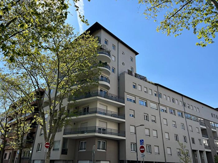 Appartement 3 pièces à Villeurbanne, Ferrandière, Maisons Neuves, à vendre