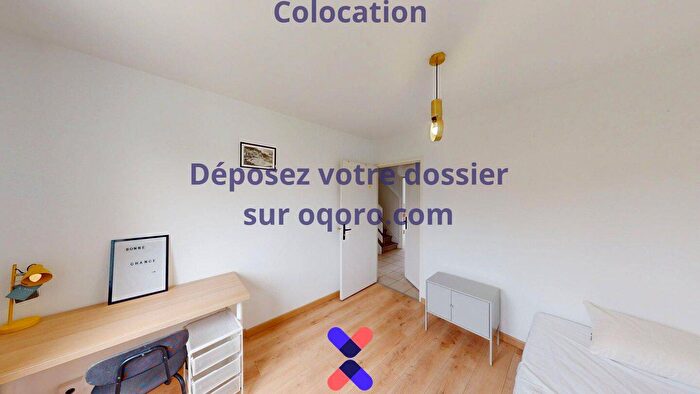 Maison 9 pièces à Lamartine, Mons-en-Barul, à louer