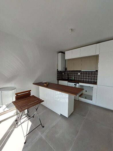 Appartement à louer - Bord-de Osaone, Fontaines-sur-Saône - 2 pièces - 1 chambre