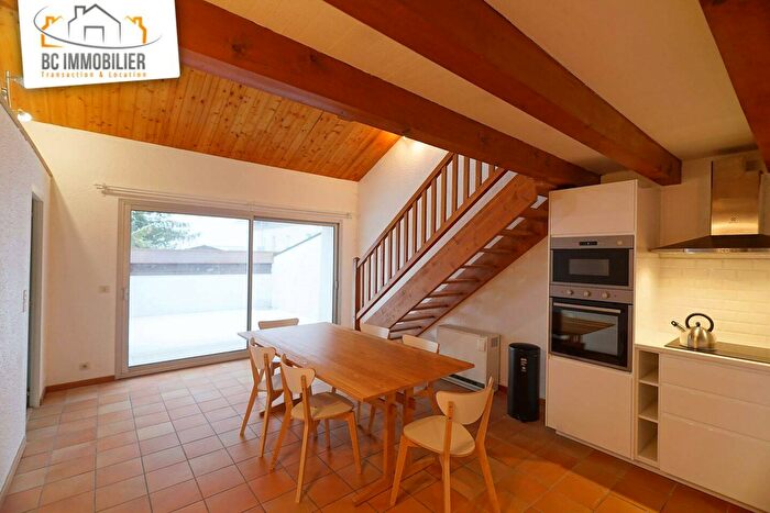 Appartement à louer - Ségny - 4 pièces - 3 chambres