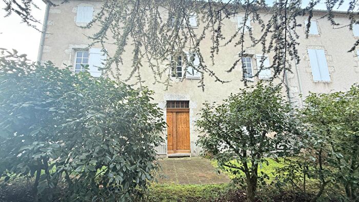 Maison à vendre - Aiguillon - 6 pièces - 5 chambres