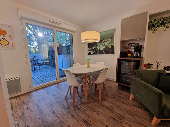 Bouguenais, Le Bourg : Appartement 2 pièces à vendre