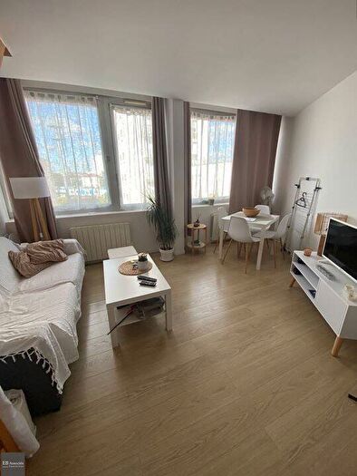 Appartement à louer - Lyon ème arrondissement - 2 pièces - 1 chambre