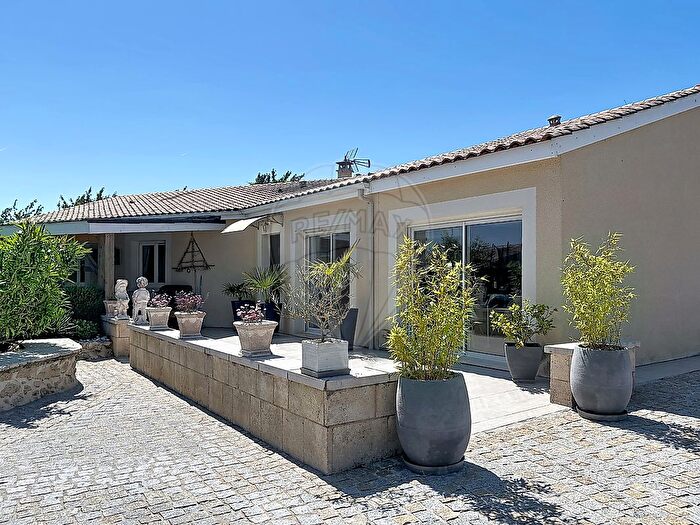 Maison 4 pièces à Targon, à vendre