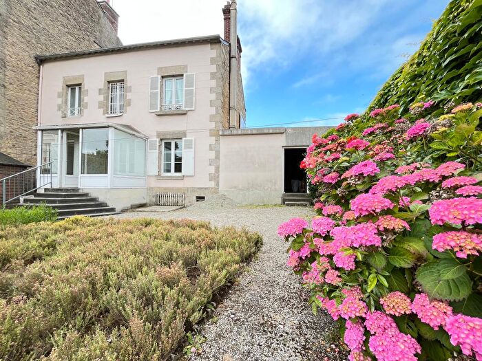 Alençon, Bd Duchamp, Villeneuve, Brebiette, Chapeux Rouge, Guéramé - Maison 6 pièces à vendre