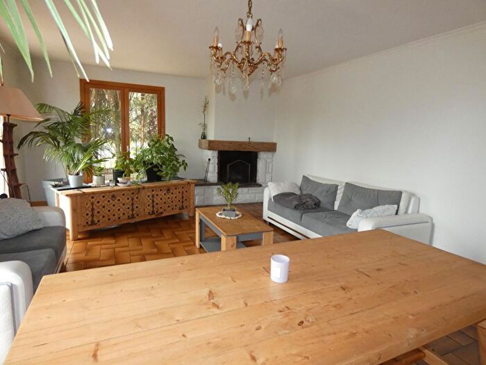 Maison à vendre - Ivry-la-Bataille - 7 pièces - 5 chambres