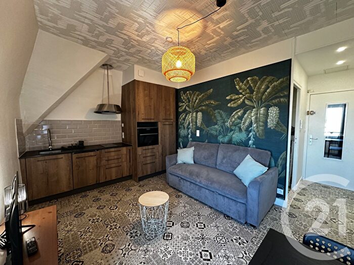 Appartement à louer - Rochefort, Faubourg Nord, Stade Philaudrie - 1 pièce