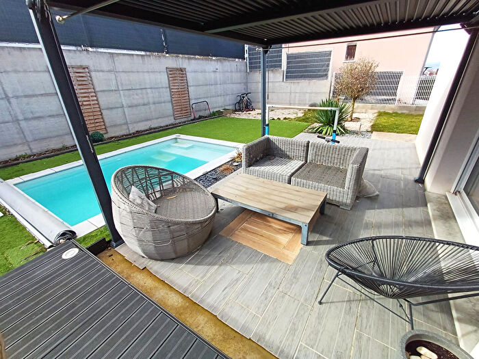 Maison à vendre - Saint-Georges-sur-Allier - 4 pièces - 3 chambres