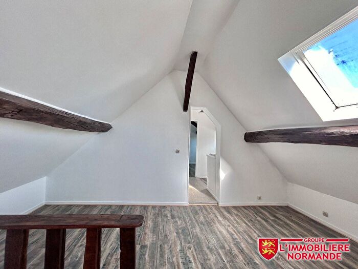 Centre Ville, Louviers : Appartement 2 pièces à louer