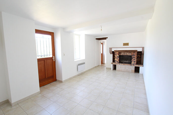 Maison 3 pièces à louer - Saint-Léger-le-Petit
