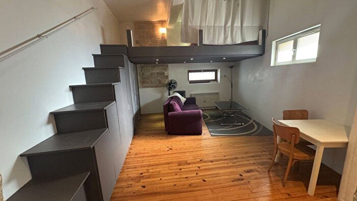 Appartement à louer - Fourvière-Saint Just, Lyon ème - 1 pièce