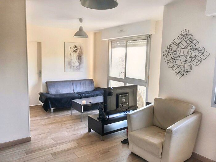 Appartement à louer - Gambetta, Cholet - 2 pièces - 1 chambre