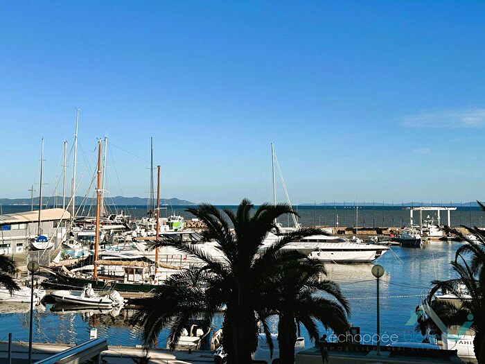 Appartement 3 pièces à Le Port la Capte, Hyères, à louer