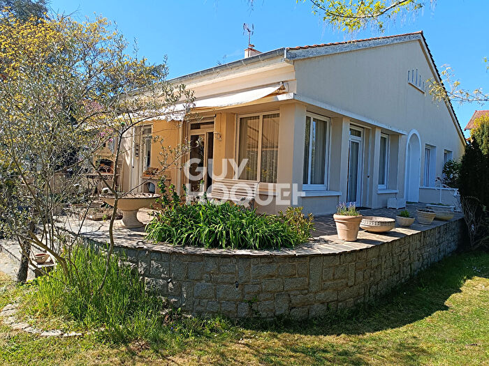 Maison à vendre - Feurs - 5 pièces - 3 chambres